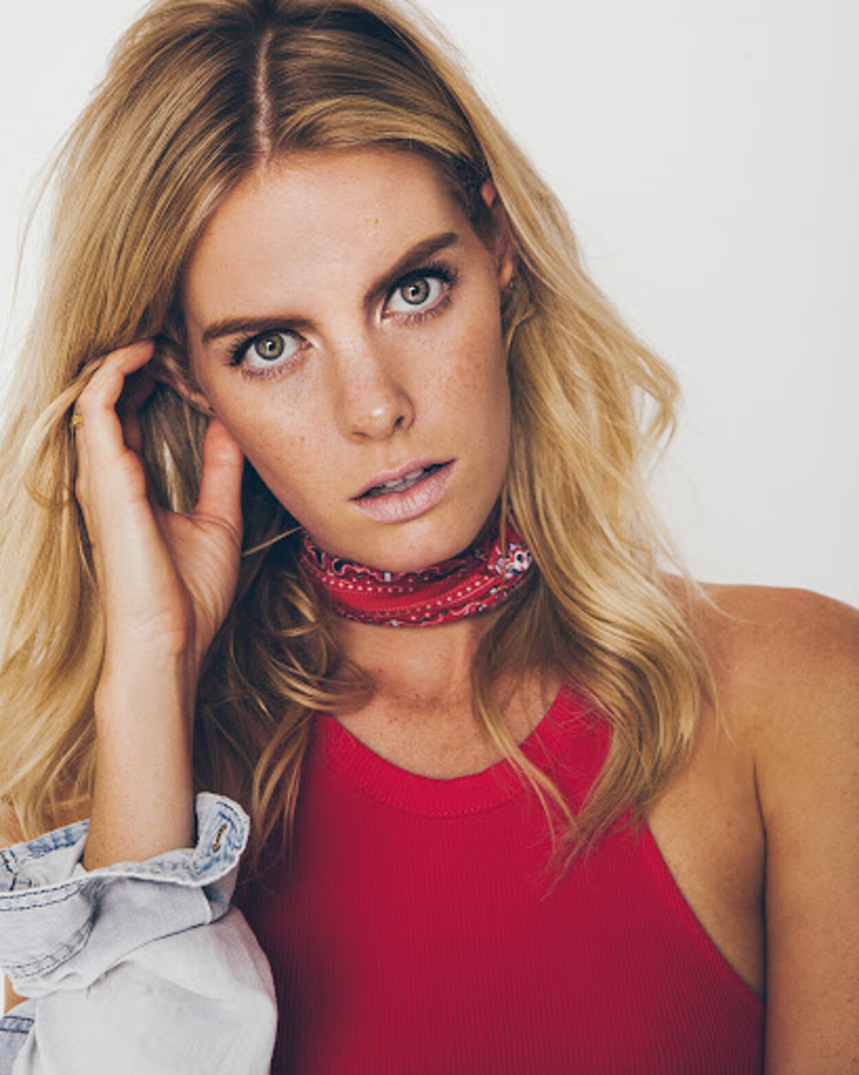 Lisa Marlier - Model Portfolio & Booking - Swipecast