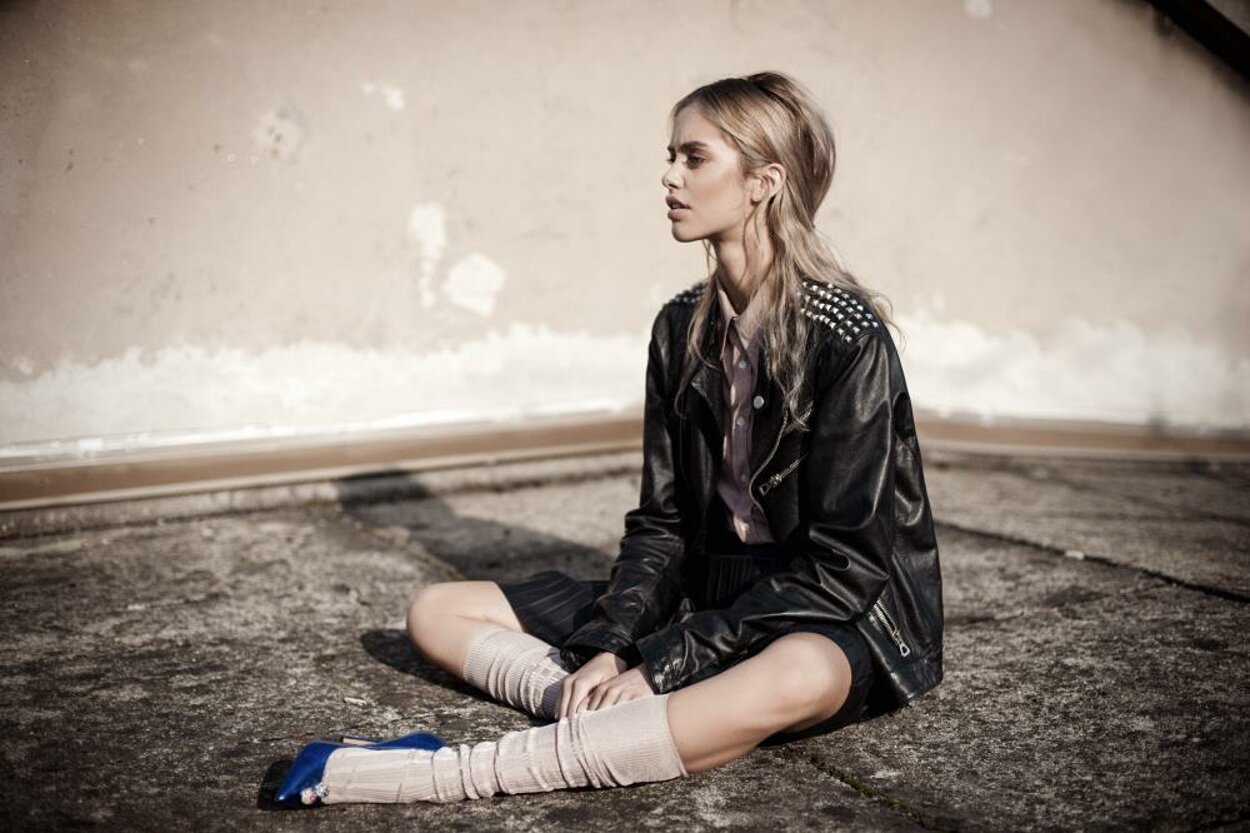 Kelly Spronk - Model Portfolio & Booking - Swipecast