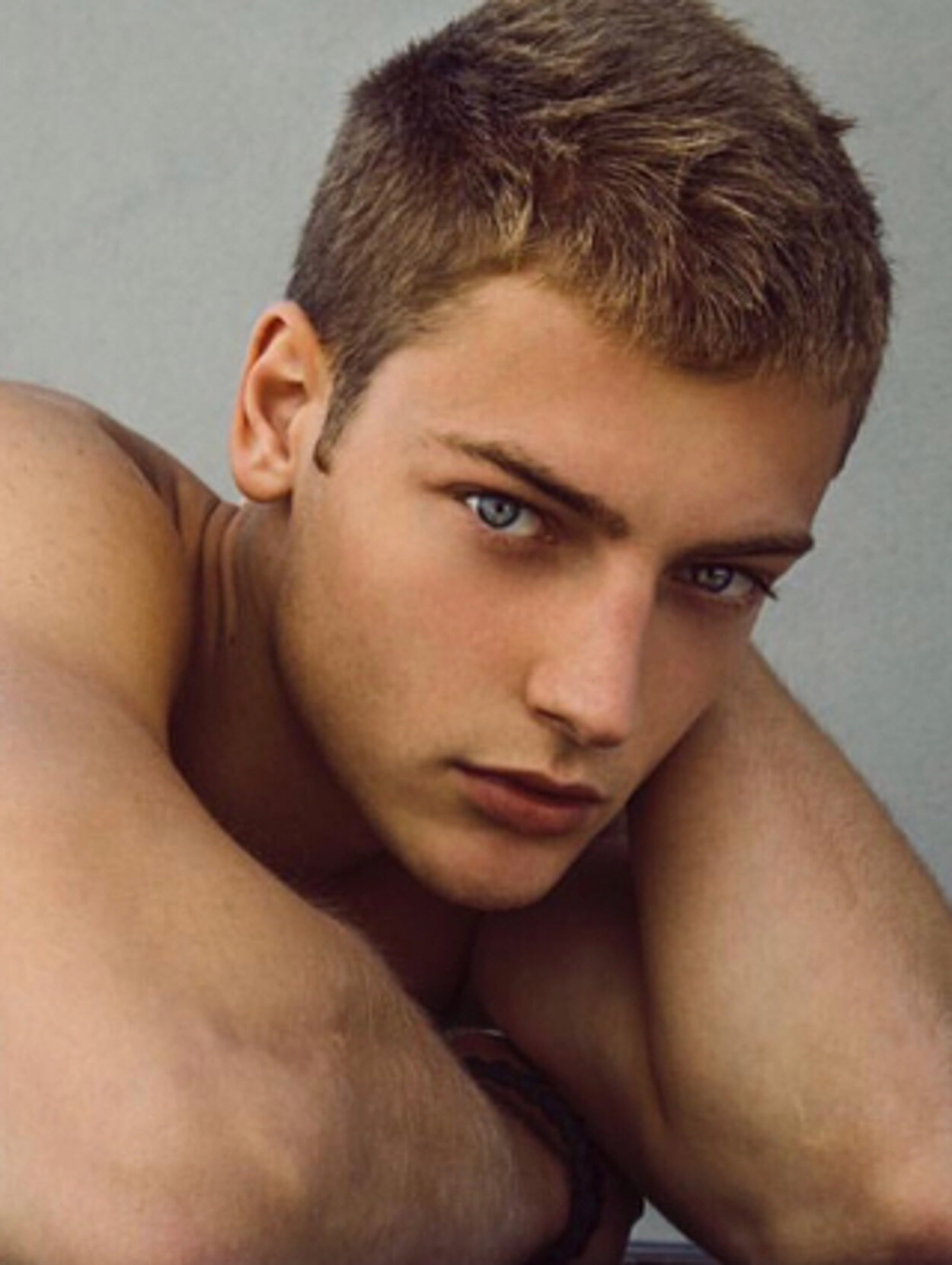 Adrien Jacques - Model Portfolio & Booking - Swipecast