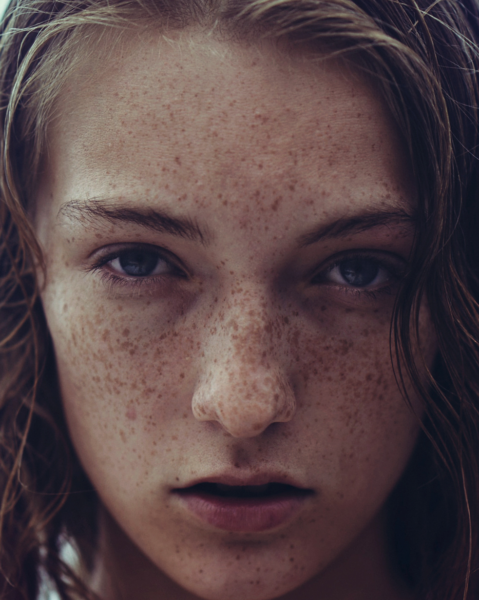 Lauren Hurlbut - Model Portfolio & Booking - Swipecast